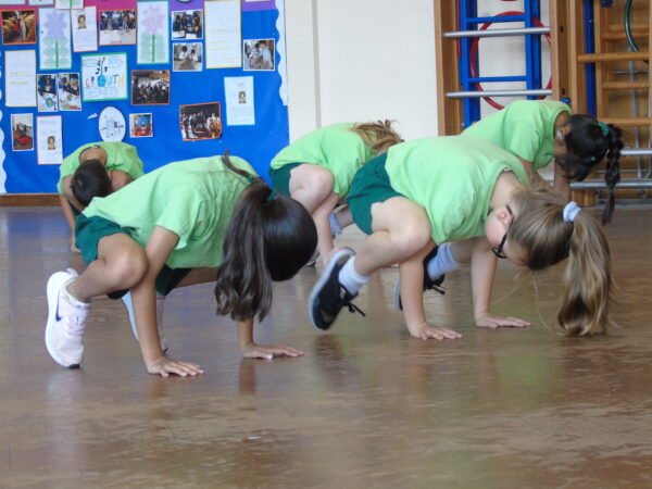 St Robert’s Primary School | Complete PE